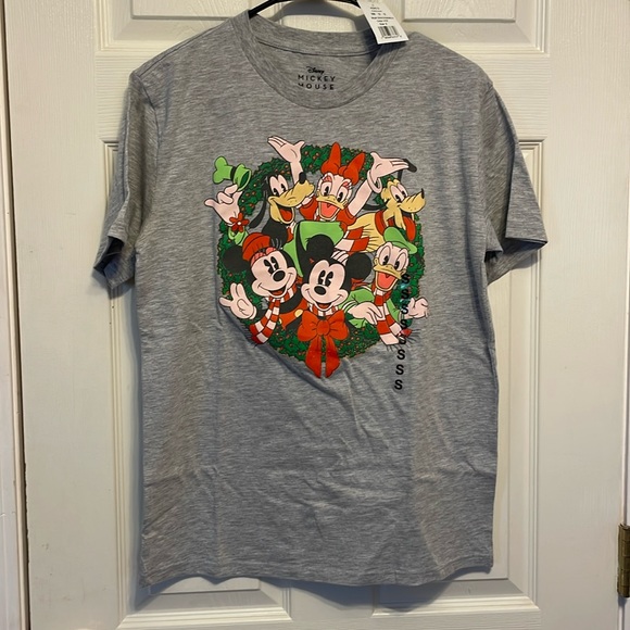 Disney | Tops | Nwt Disney Mickey Mouse And Friends Christmas Tshirt ...